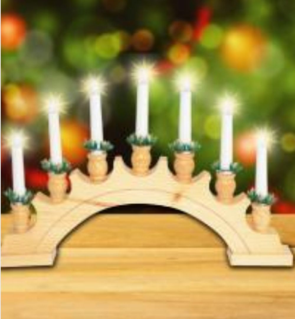 Decor Piramida cu lumanari 7 becuri CULOARE: lemn KAD 02